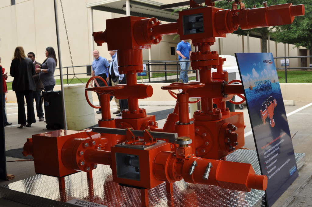 Dual-deck shaker, modular pressure control system among innovations at ...