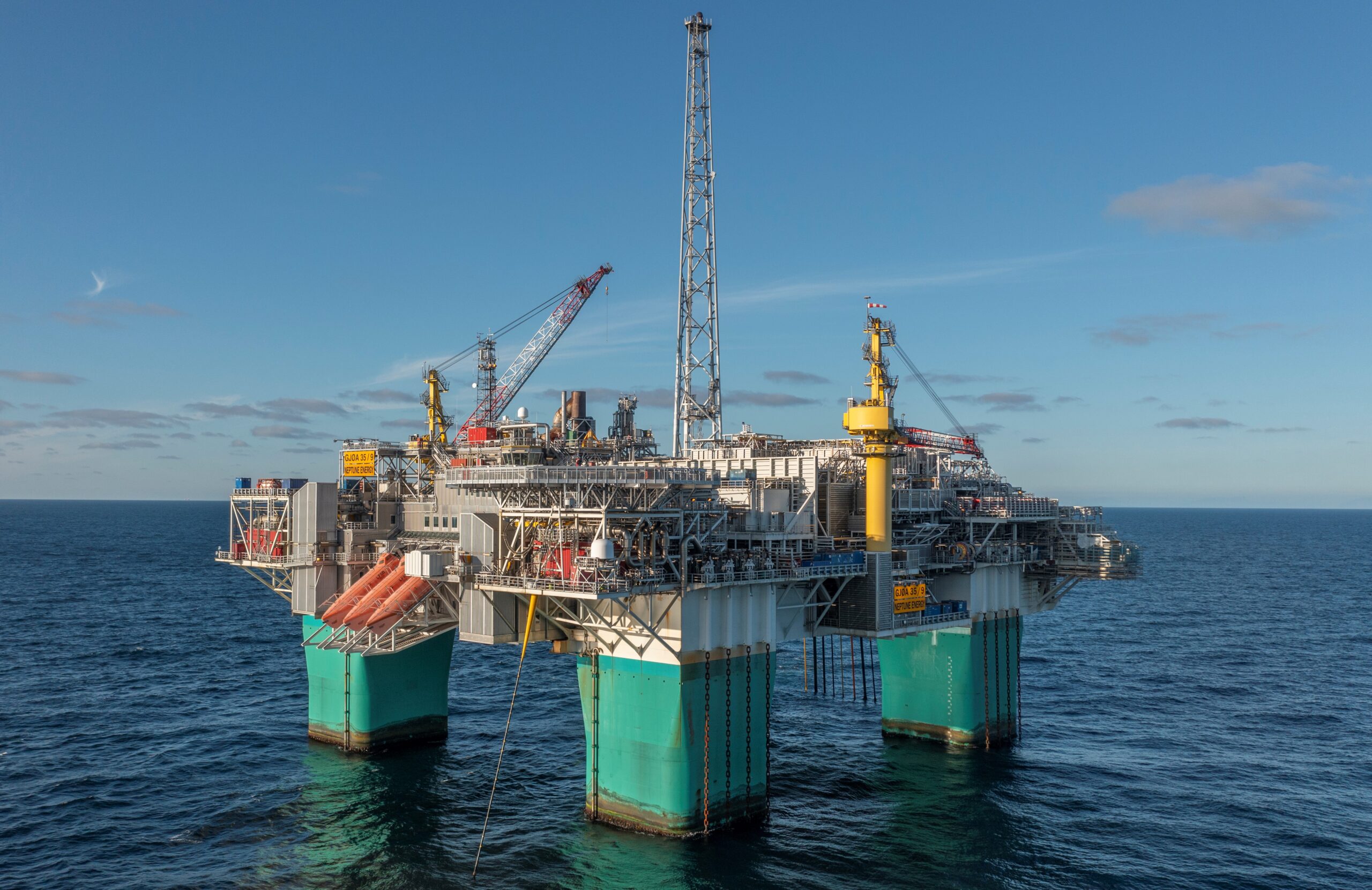 Tenaris wins contract to support Neptune's drilling activities in ...